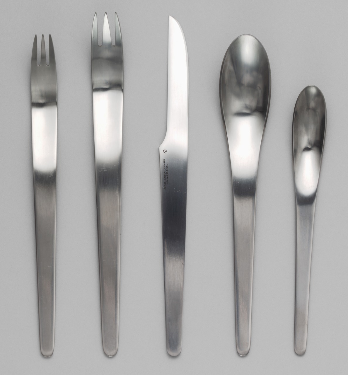 Futuristic Flatware – 2001: A Space Odyssey – CinemaTyler